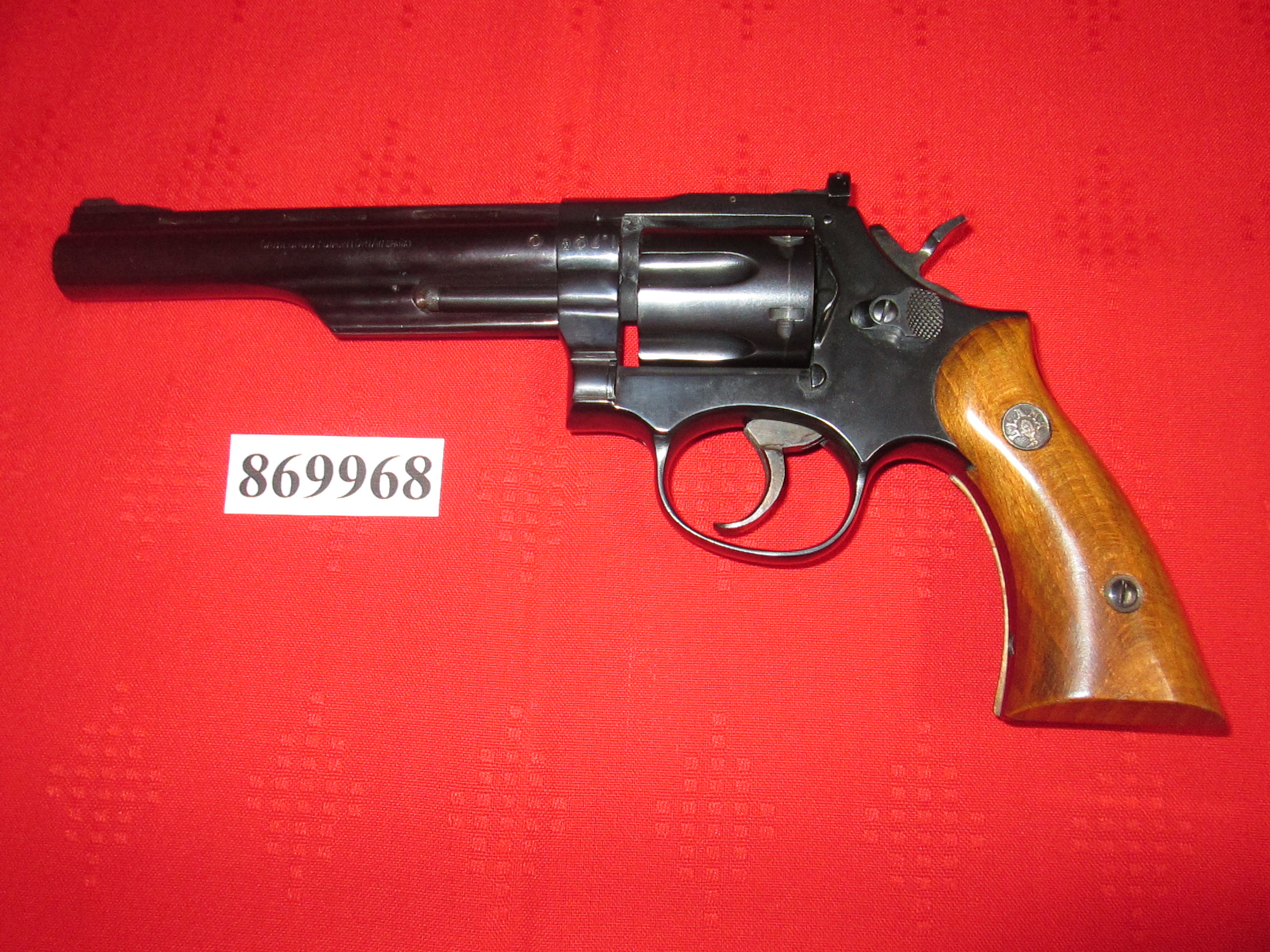 Revolver llama comanche 869968 – Armeria